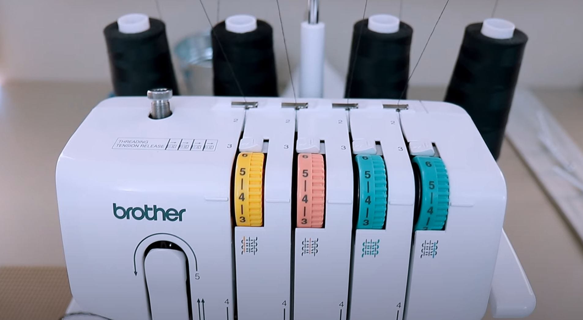 Brother 1034D Overlocker Review: A Beginner-Friendly Serger That ...