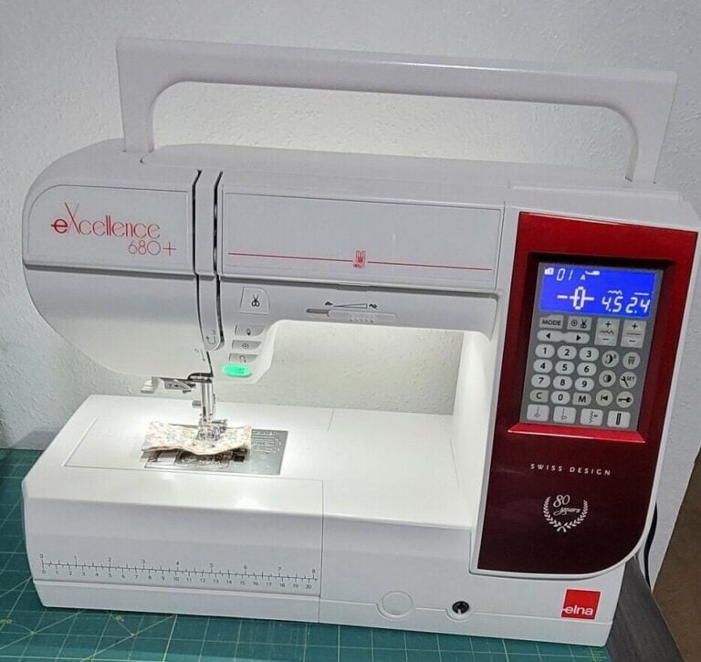 Comparison of the Elna Excellence 580+ vs 680+ Sewing Machine ...